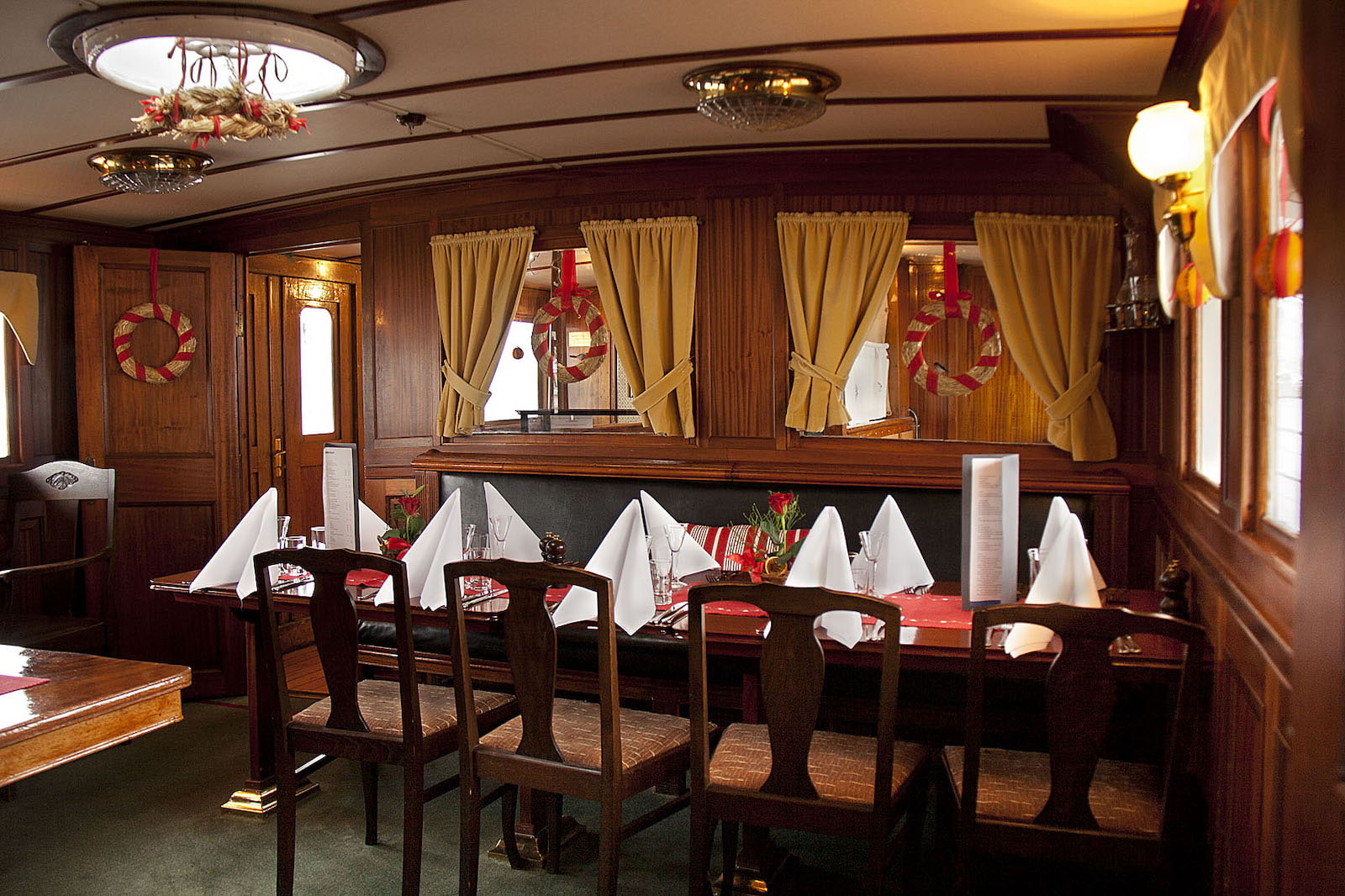 Julluncher i Stockholm – Guide: Stockholms bästa jullunch 2023